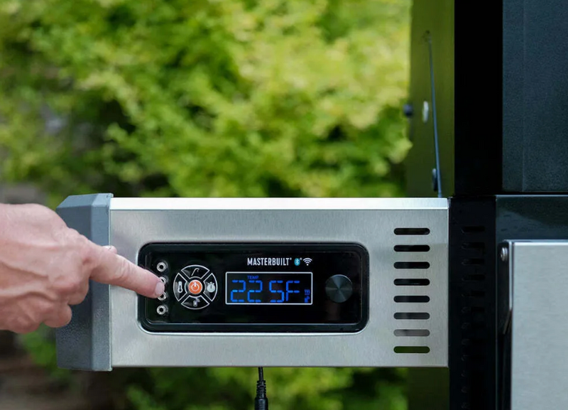 Masterbuilt Gravity Series™ 1050 Digital Charcoal Grill & Smoker ...